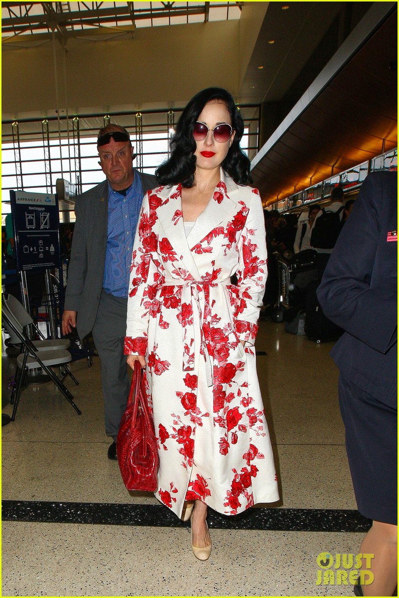 Dita Von Teese's Ex-Husband Marilyn Manson Opens Up on Their Failed ...