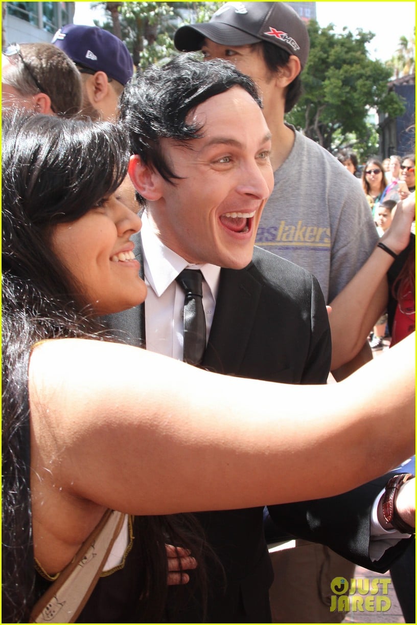 Cameron Monaghan Interrupts 'Gotham' Panel at Comic-Con 2015 as the ...