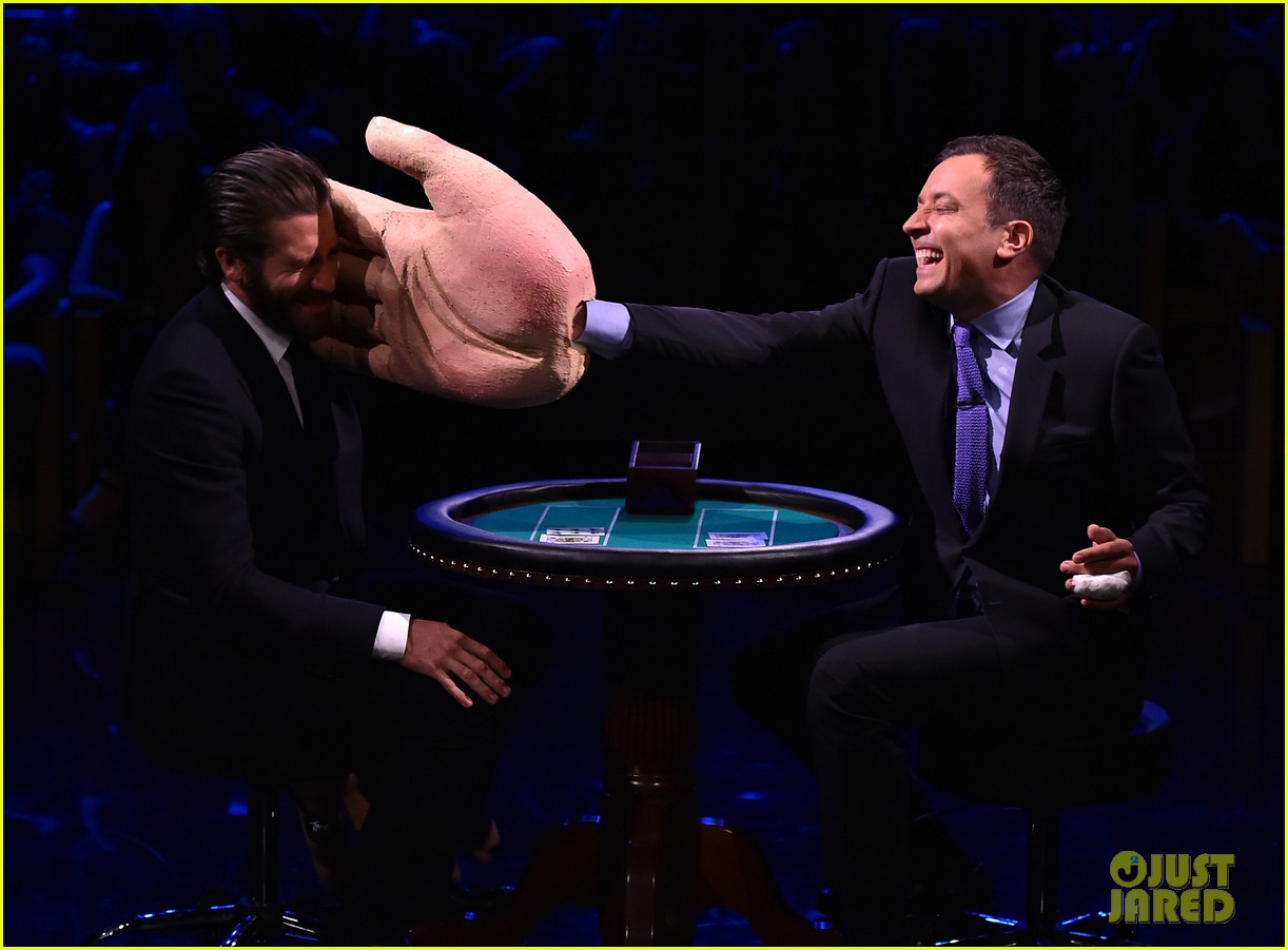 Jake Gyllenhaal Gets Slapped in the Face by Jimmy Fallon!: Photo ...