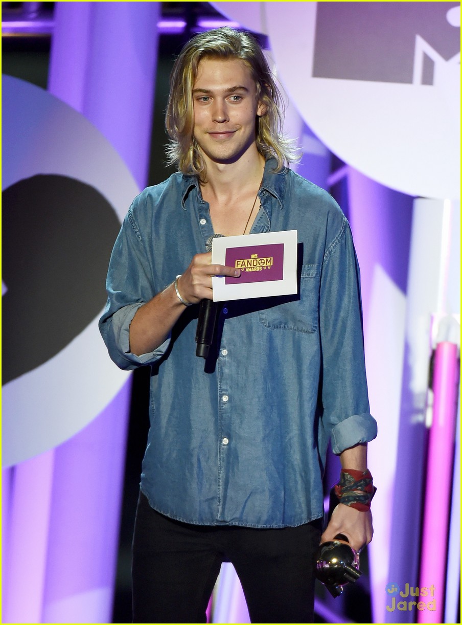 Austin Butler Long Hair