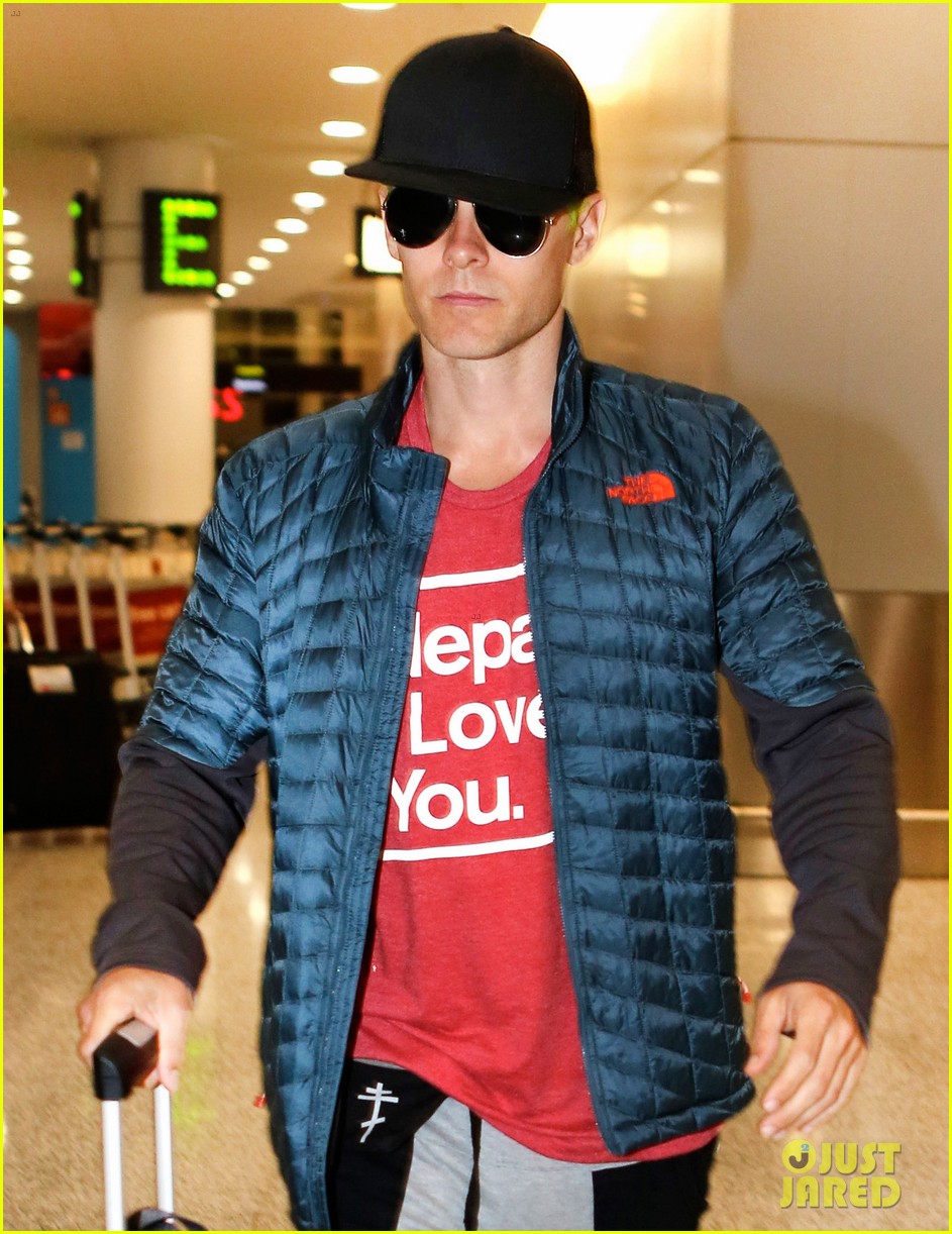 Jared Leto Touches Down in Toronto for 'Suicide Squad': Photo 3422295 ...