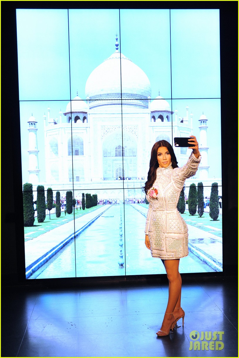 Kim Kardashian's Wax Figure in London Is Selfie Ready!: Photo 3412246 ...