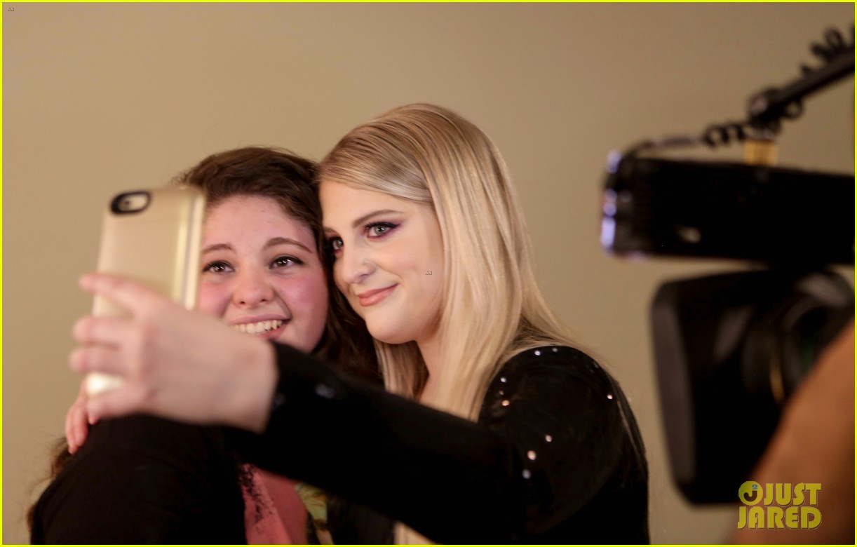 Meghan Trainor Surprises Fan at Home on 'Knock Knock Live': Photo ...
