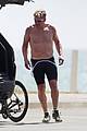 Gordon Ramsay Goes Shirtless for Malibu Bike Ride: Photo 3427481 ...