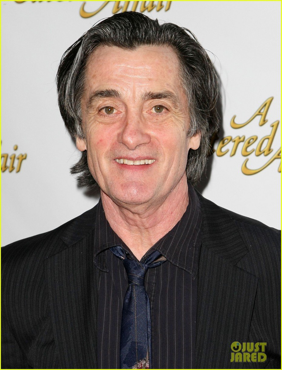 Roger Rees Dead - 'Cheers & 'West Wing' Actor Dies at 71: Photo 3413144 ...