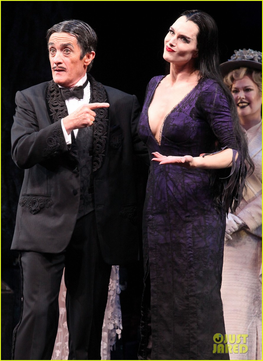 Roger Rees Dead - 'Cheers & 'West Wing' Actor Dies at 71: Photo 3413150 ...