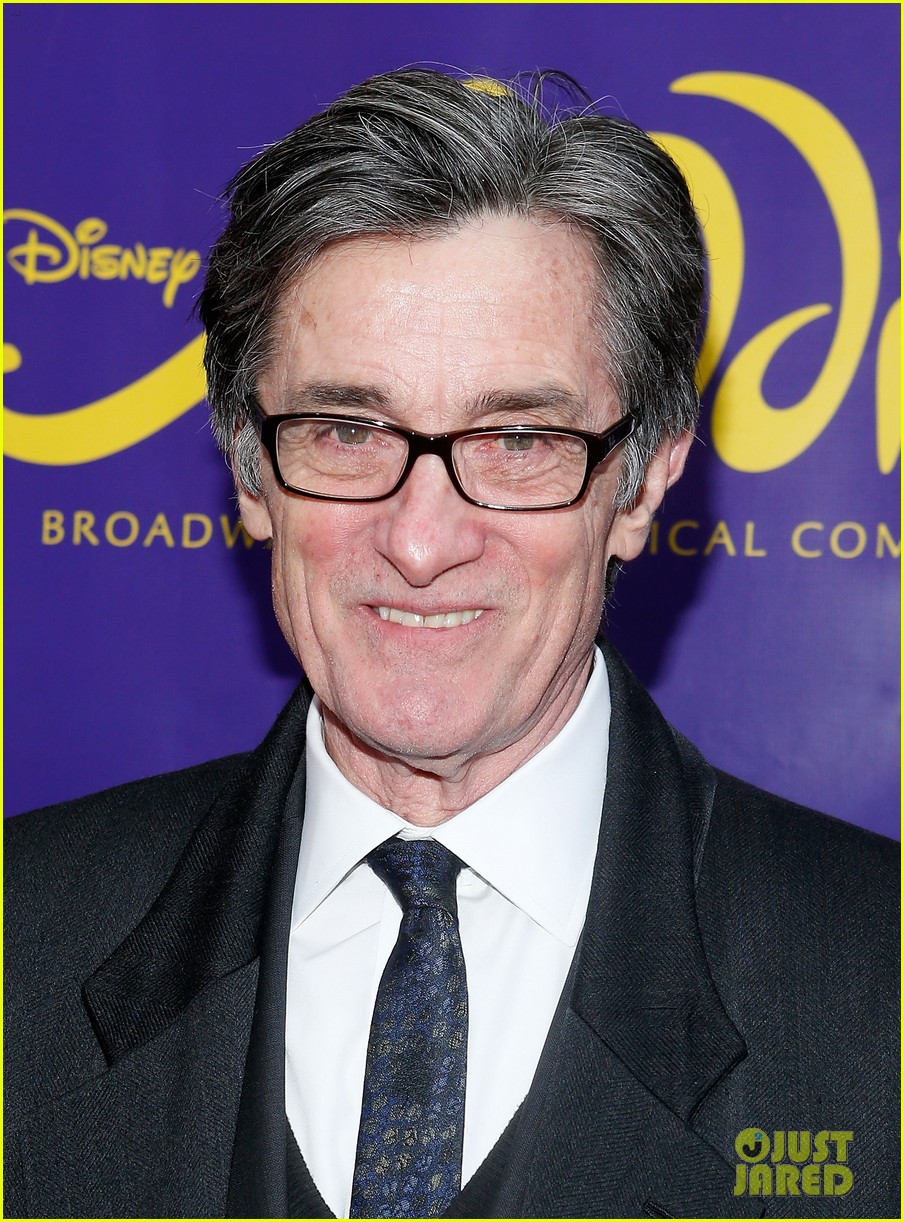 Roger Rees Dead - 'Cheers & 'West Wing' Actor Dies at 71: Photo 3413161 ...
