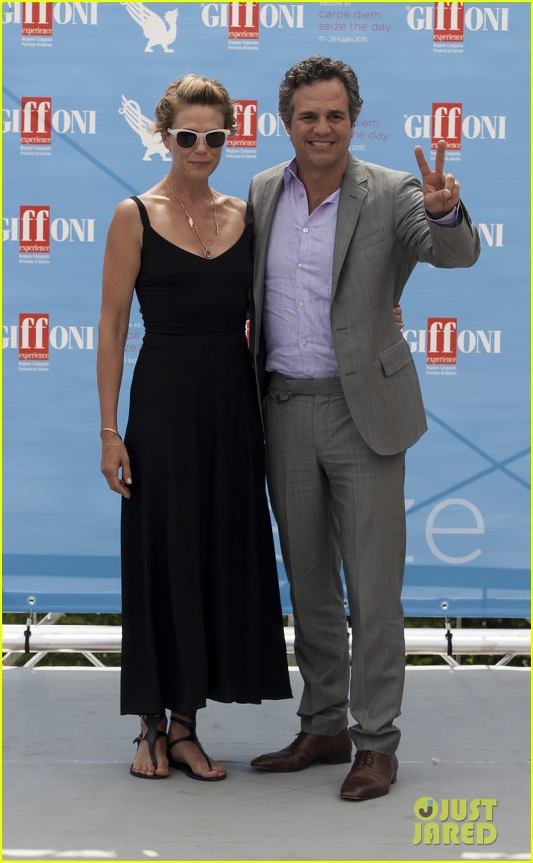 Mark Ruffalo & Wife Sunrise Coigney Show Off Major PDA at Giffoni Film ...