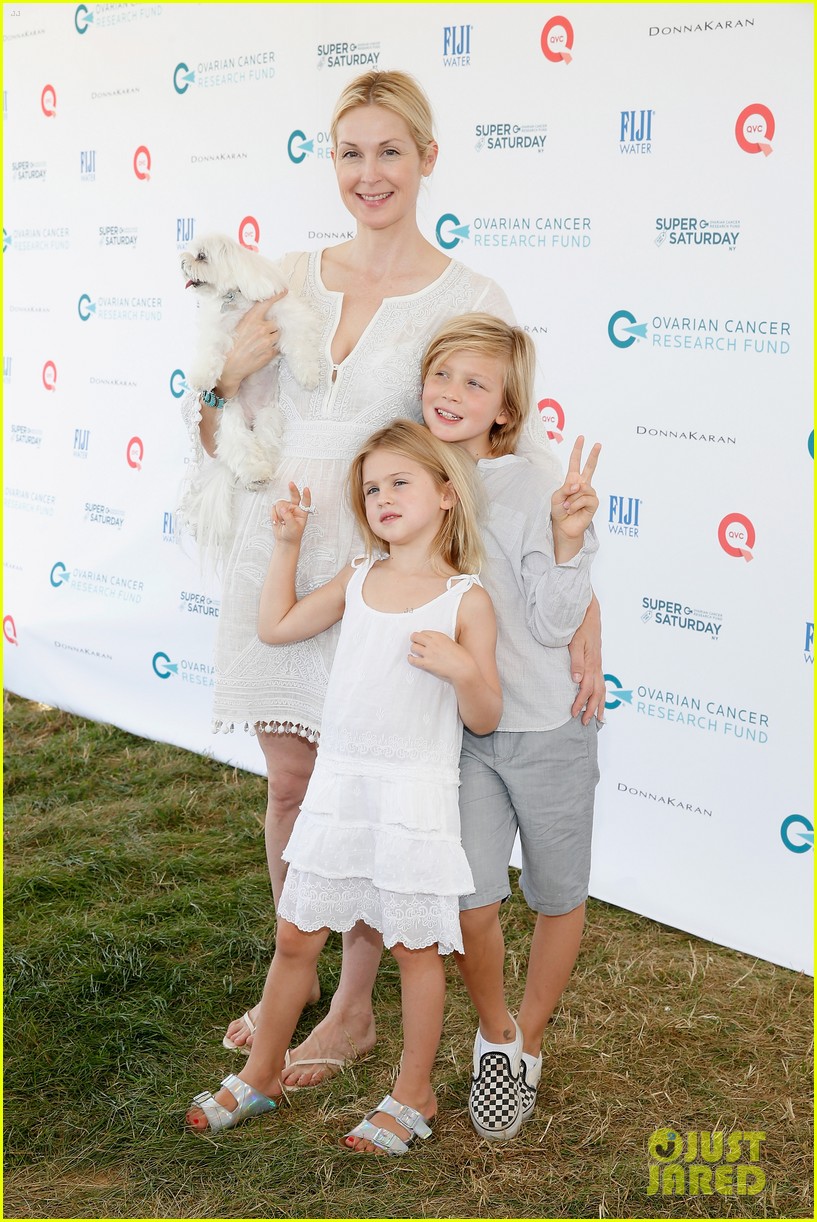 Kelly Rutherford Walks Red Carpet With Her Adorable Kids!: Photo ...