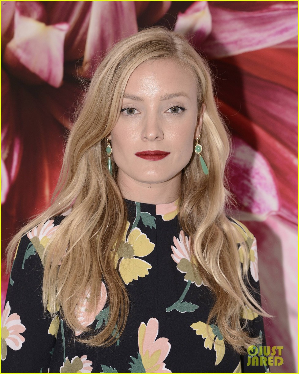 Sami Miro Shares Revealing Cleavage Selfie on Instagram: Photo 3427324 ...