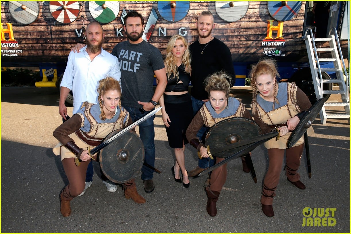 'Vikings' Cast Steps Out at Comic-Con, Debuts New Trailer: Photo ...