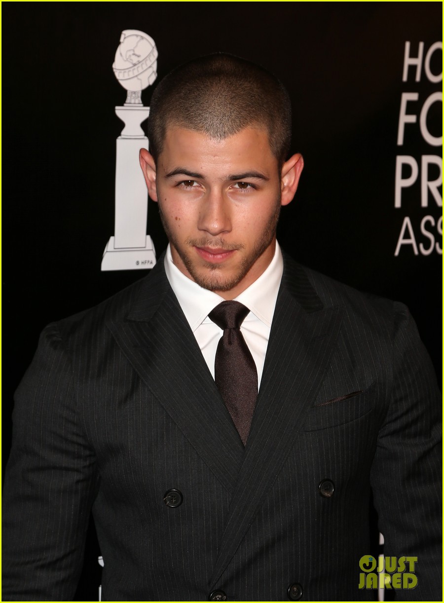 Andrew Garfield Shows Off New Mustache At HFPA's Grants Banquet: Photo ...