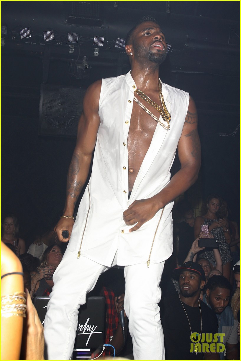Jason Derulo Shows Off Six Pack At Argyle Concert in Hollywood: Photo ...