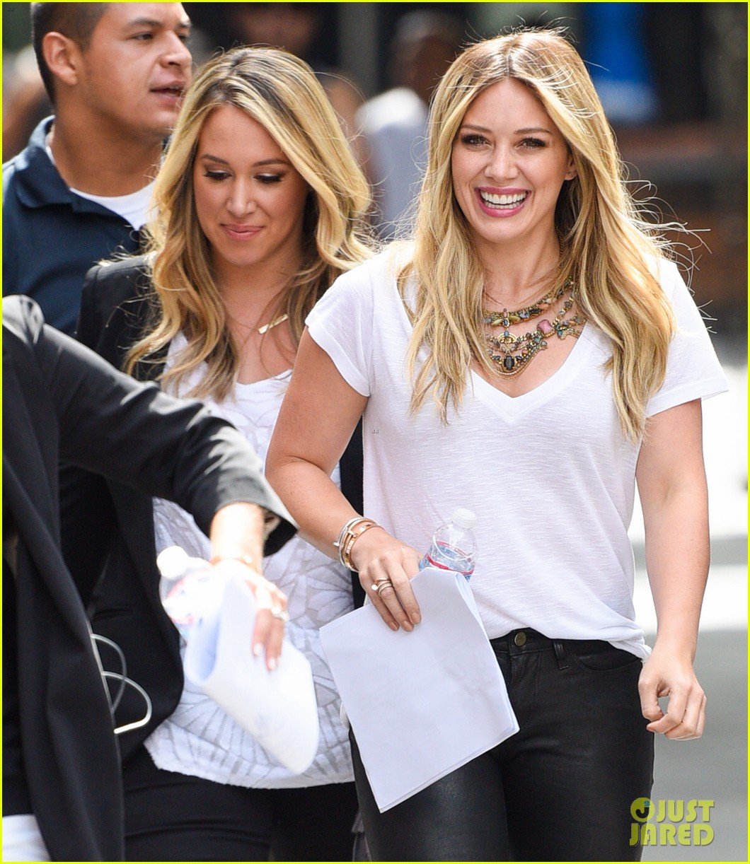 Hilary & Haylie Duff Team Up to Put an End To Mommy Judgement: Photo ...