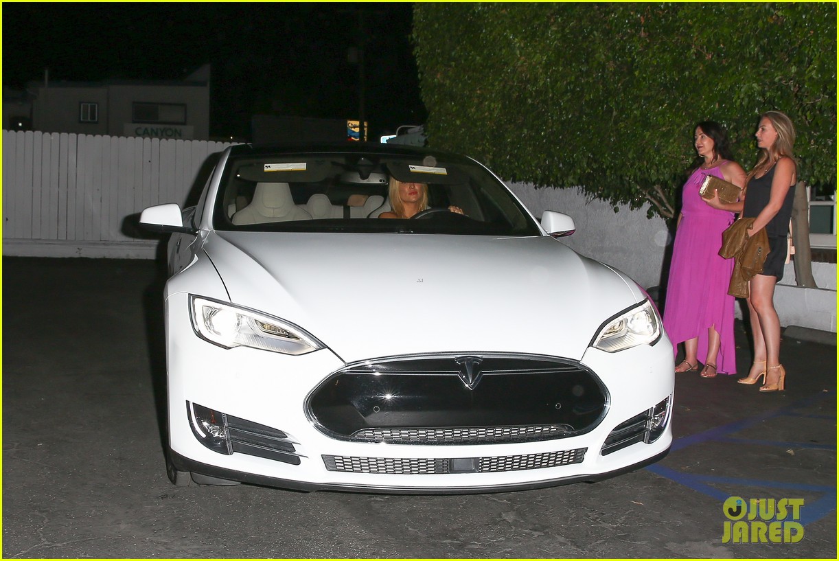 Kate Hudson 'Rocks The Kasbah' in New Trailer - Watch Now!: Photo ...