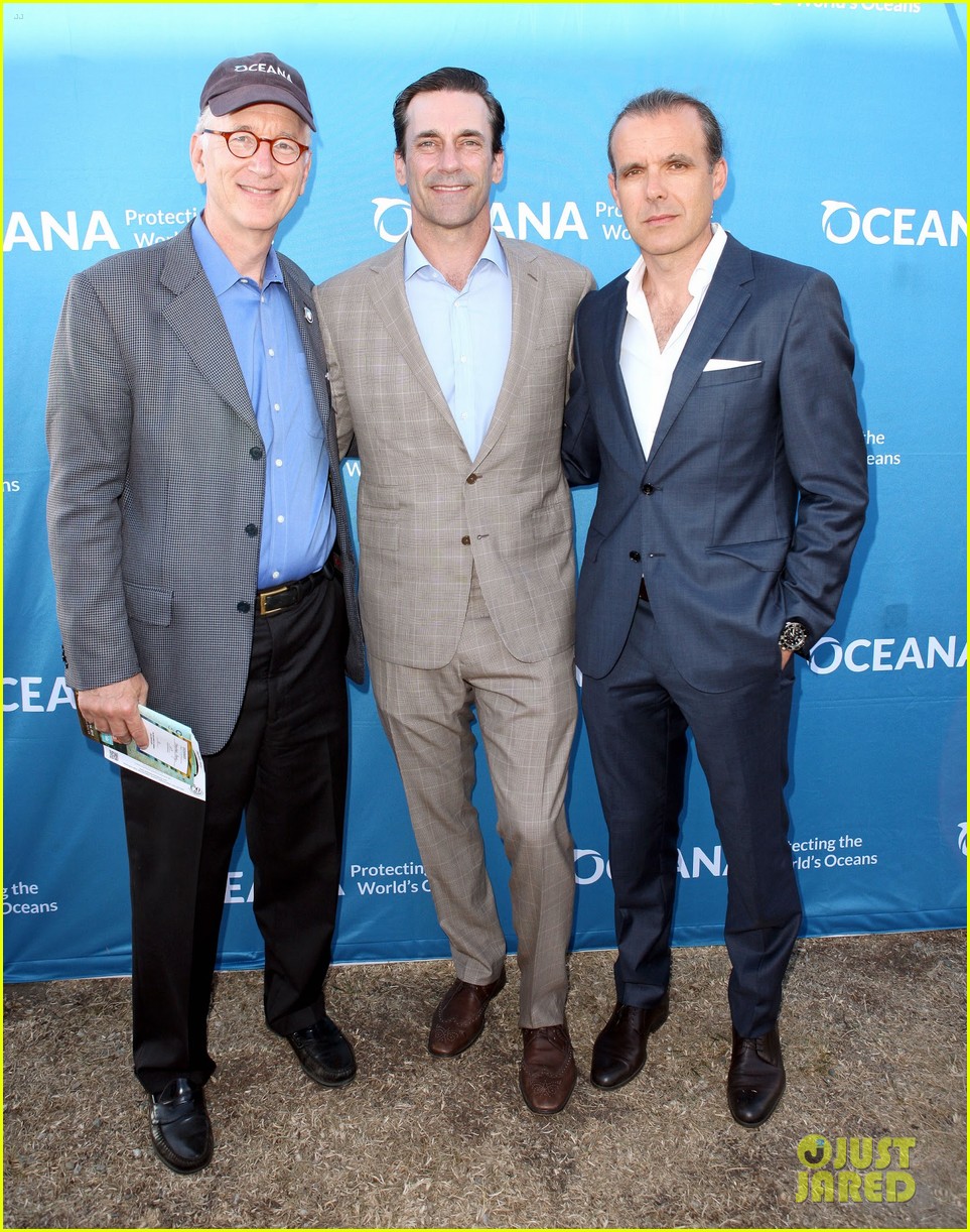 January Jones, Kiernan Shipka & Jon Hamm Have 'Mad Men' Reunion At ...