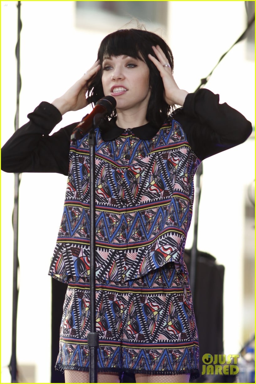 Carly Rae Jepsen Brings 'Emotion' To 'Today' - Watch Her Performances ...