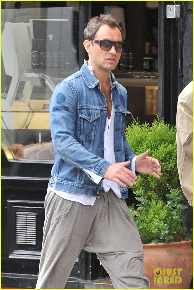 Jude Law Steps Out with His Model Son Rafferty in London!: Photo ...