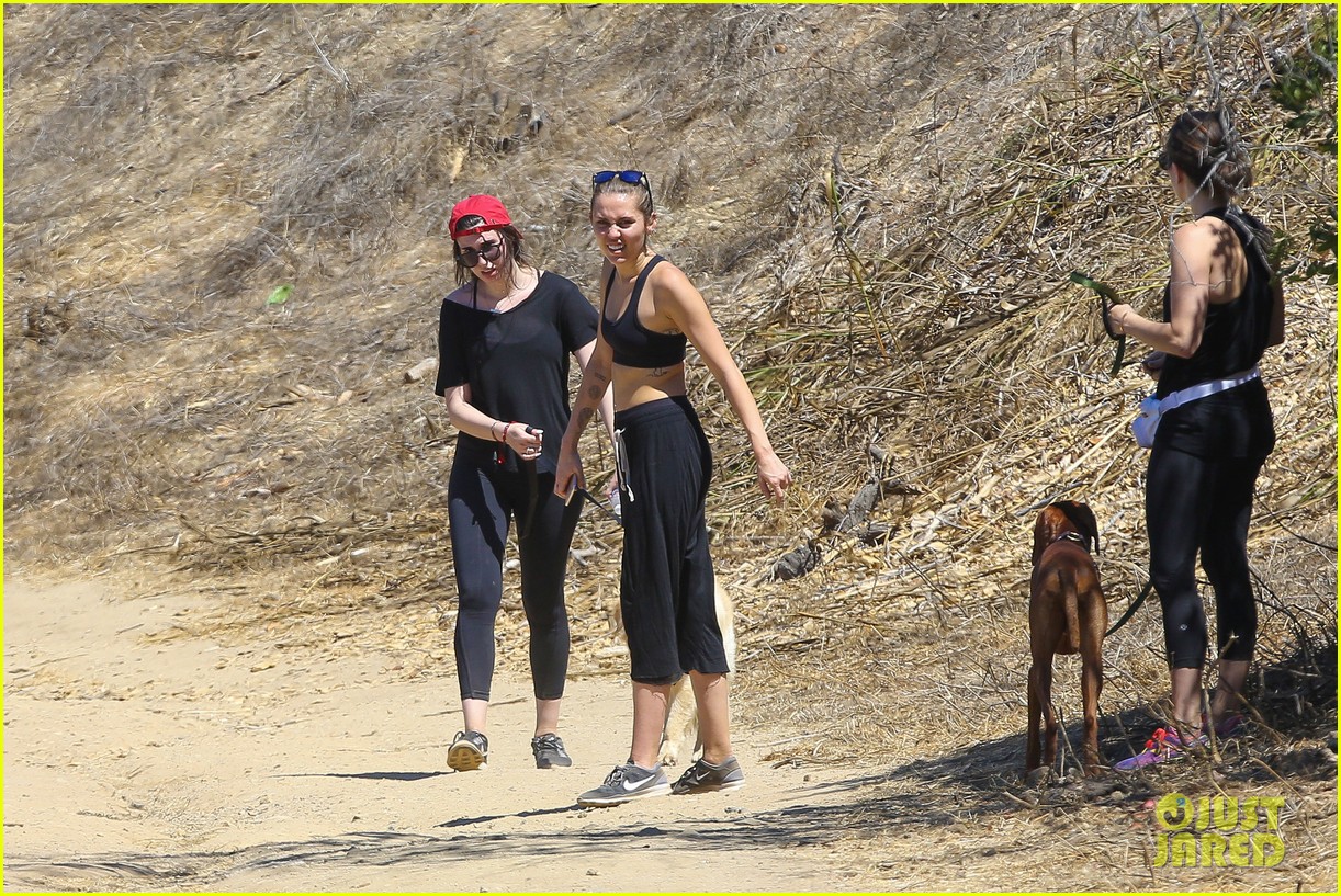 Miley Cyrus' Latest MTV VMAs 2015 Promo Is Amazing - Watch Now!: Photo ...