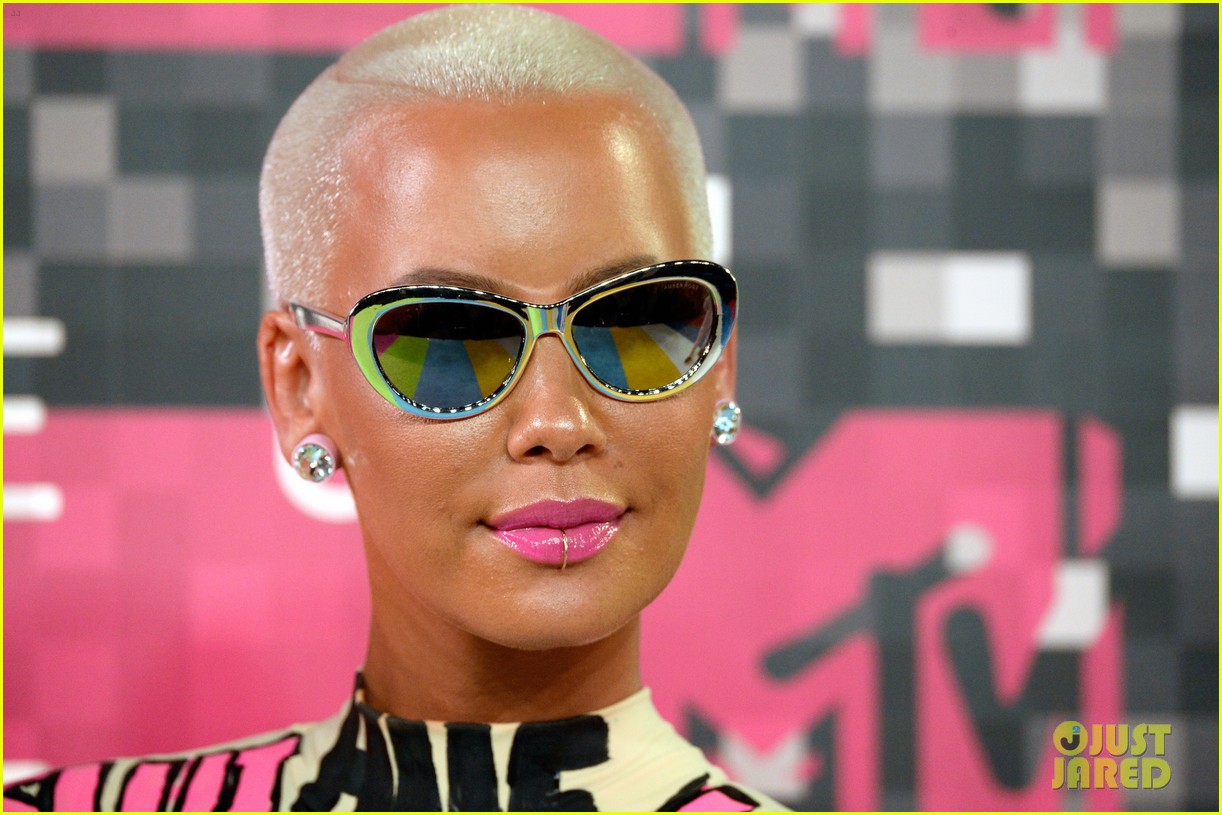 Amber Rose & Blac Chyna Make Bold Statements on the MTV VMAs 2015 Red ...