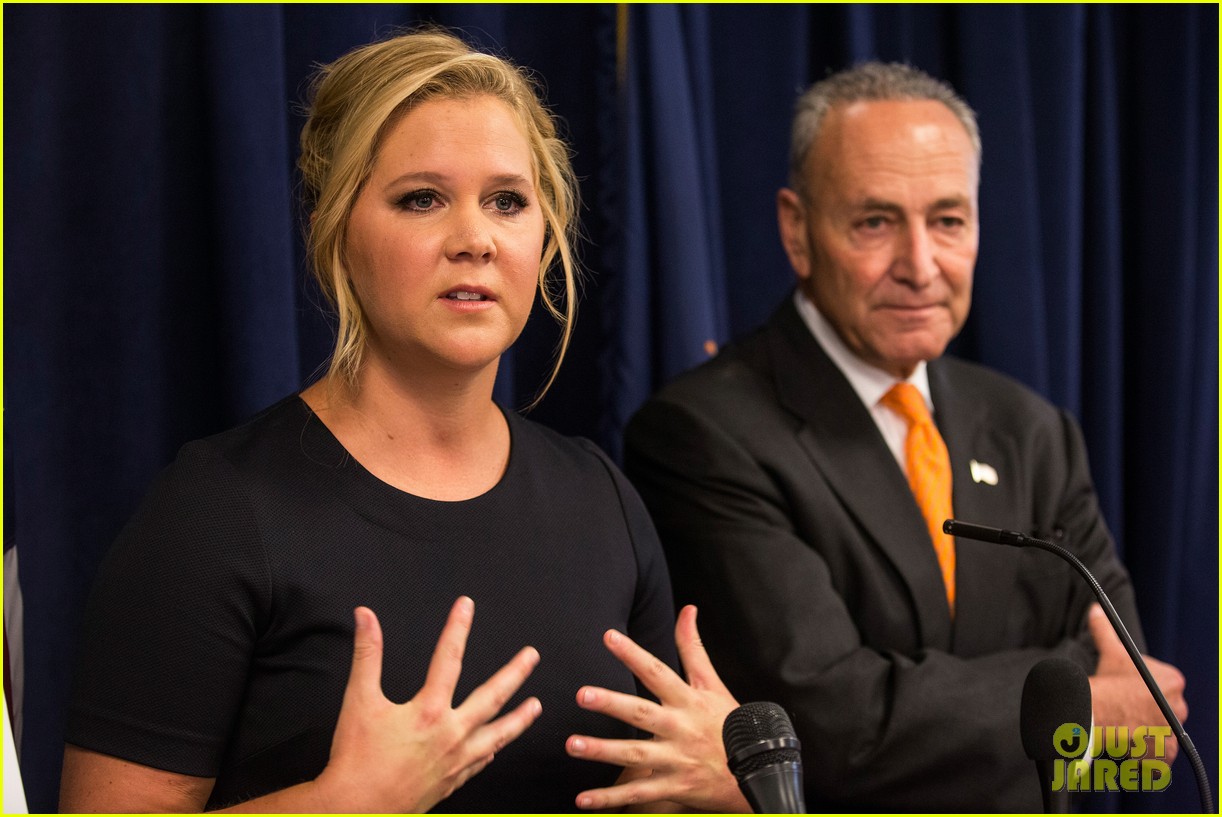 Amy Schumer Joins Sen. Schumer to Fight Gun Violence: Photo 3429609 ...
