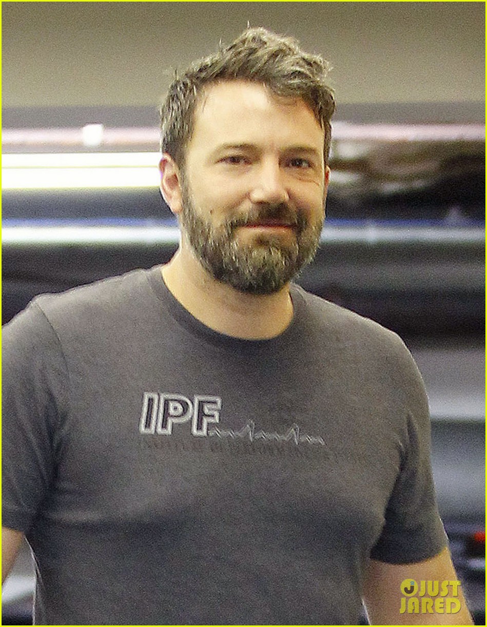 Photo: ben affleck puts a smile back on his face 02 | Photo 3451347 ...