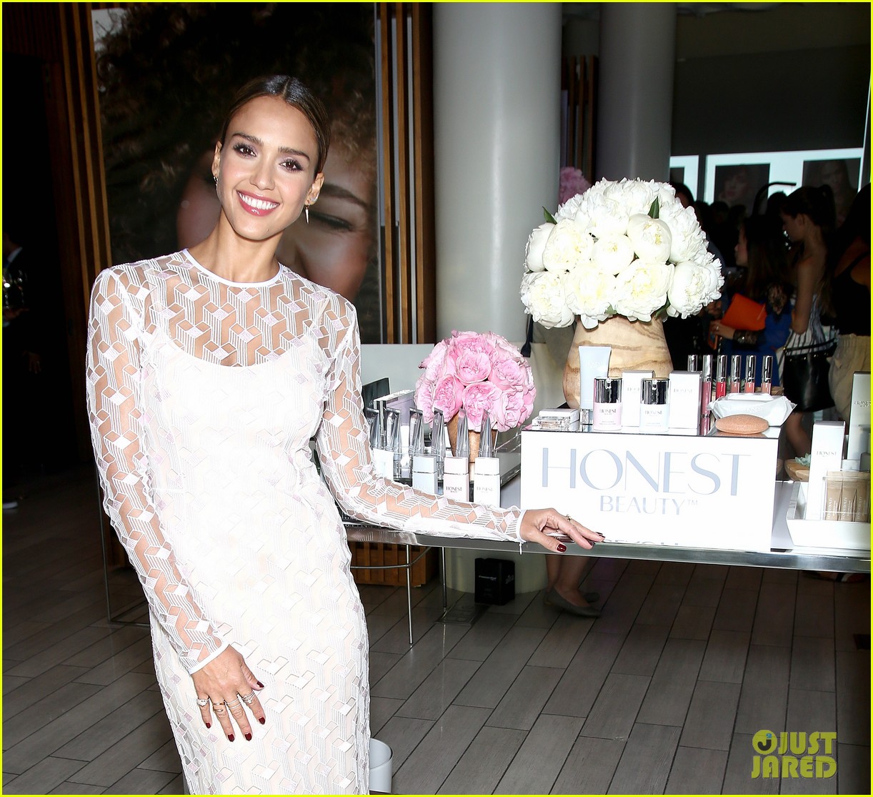 Jessica Alba Launches Honest Company Beauty Line in NYC: Photo 3456030 ...