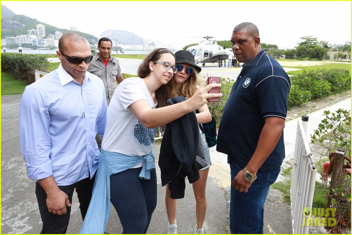 Cara Delevingne Joins Sam Smith At Rock In Rio 2015: Photo 3472132 ...