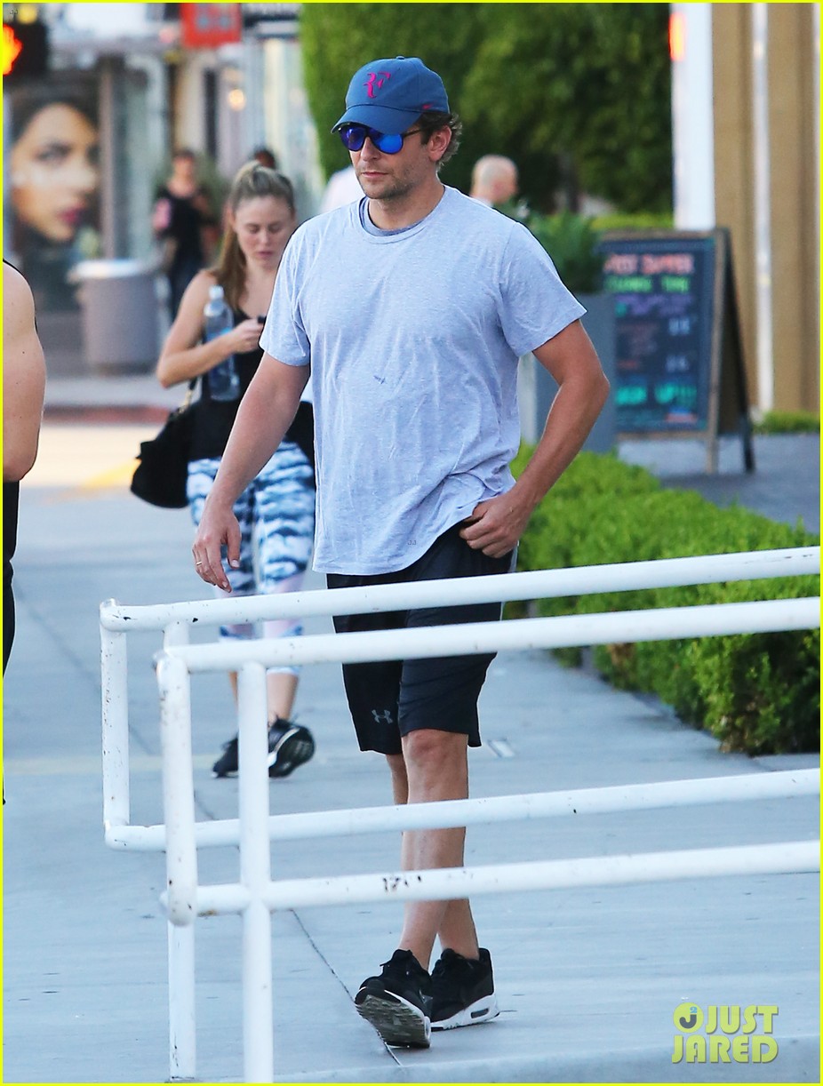 Bradley Cooper Rises to His Fitness Challenge: Photo 3465573 | Bradley ...