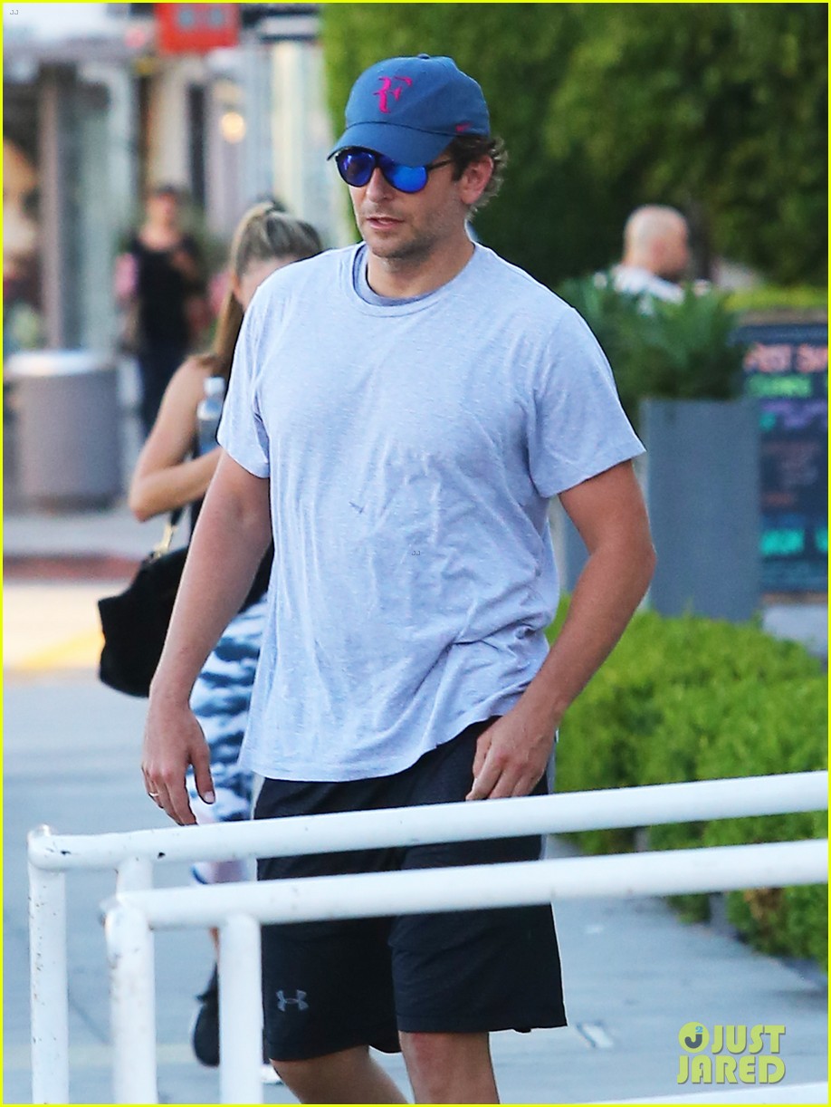 Bradley Cooper Rises to His Fitness Challenge: Photo 3465574 | Bradley ...