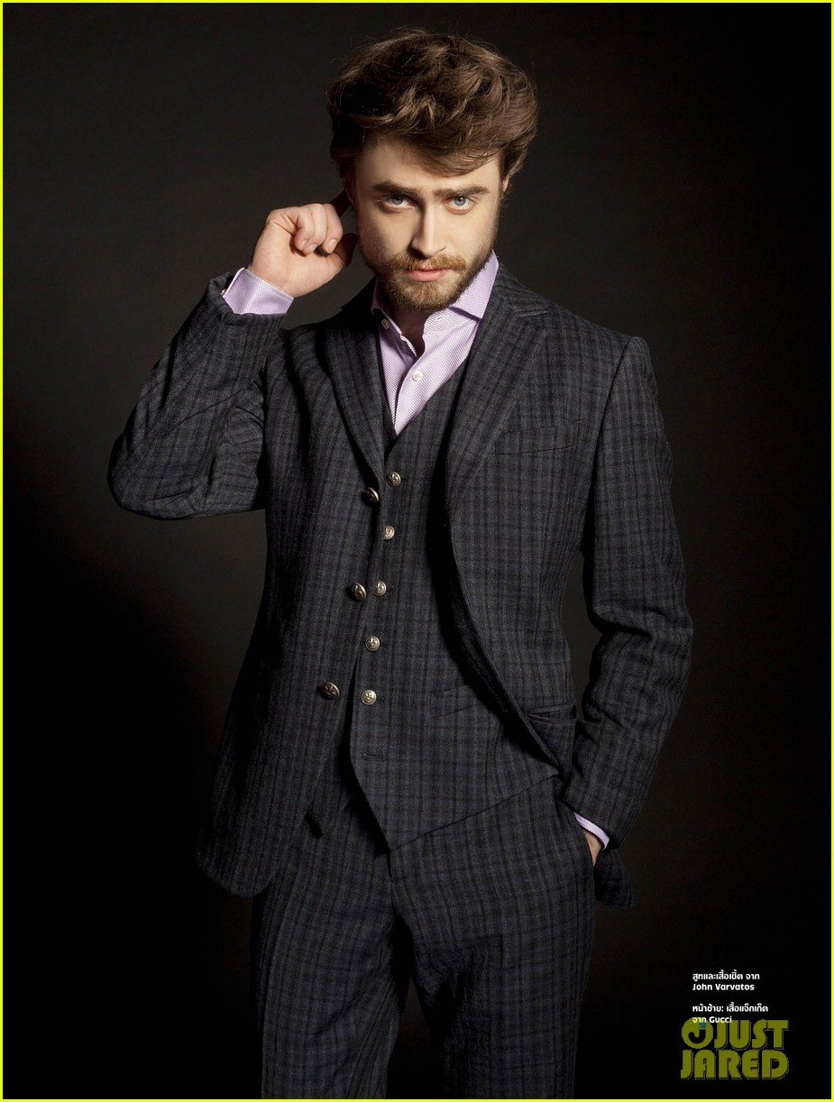 Daniel Radcliffe Looks More Handsome Than Ever in This New Mag Spread ...