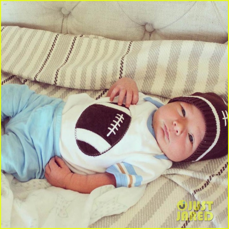 Jessie James Decker Shares First Photo of Her Son Eric!: Photo 3454042 ...