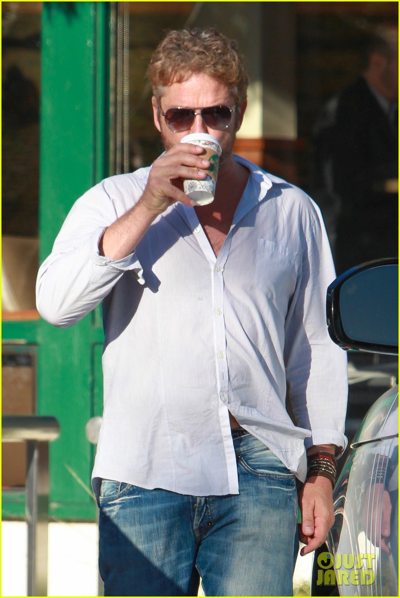 Photo: gerard butler does some shopping 35 | Photo 3472441 | Just Jared ...