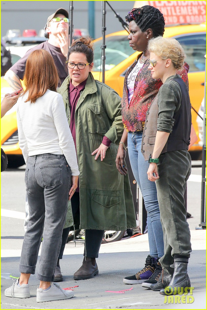 'Ghostbusters' Cast Films with Original Star Ernie Hudson: Photo ...