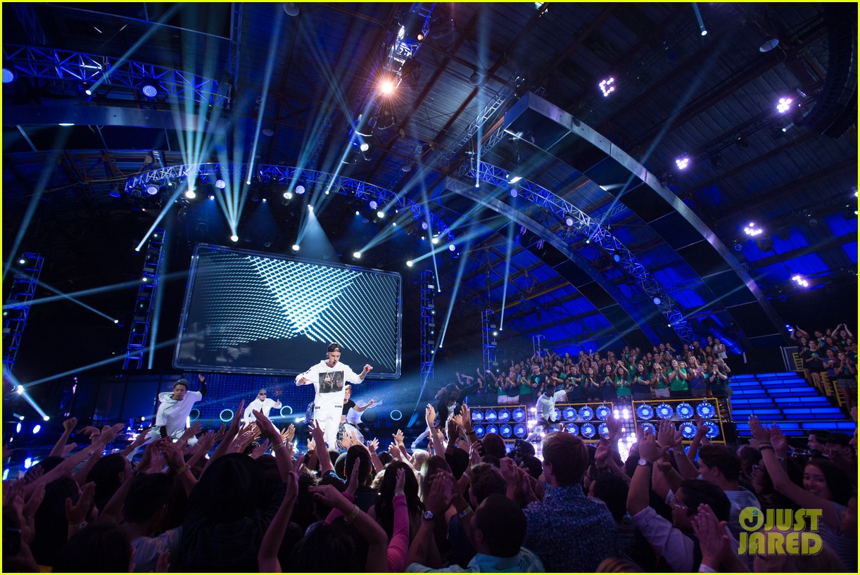 Justin Bieber Brings 'What Do You Mean?' To The Think It Up Initiative ...