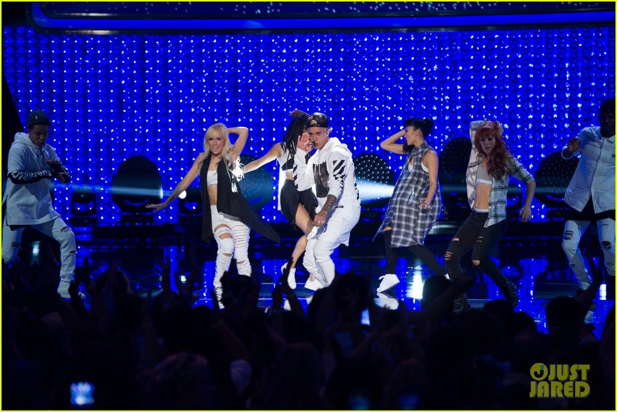 Justin Bieber Brings 'What Do You Mean?' To The Think It Up Initiative ...