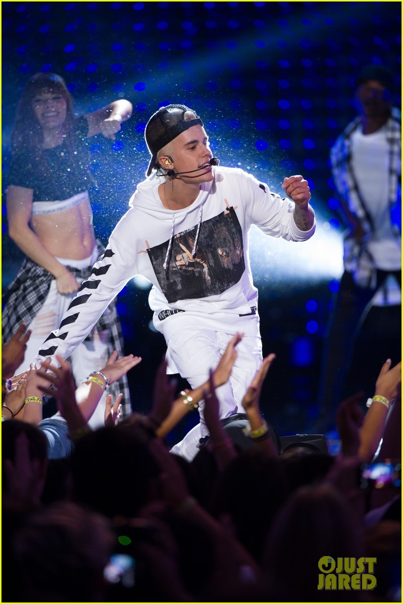 Justin Bieber Brings 'What Do You Mean?' To The Think It Up Initiative ...