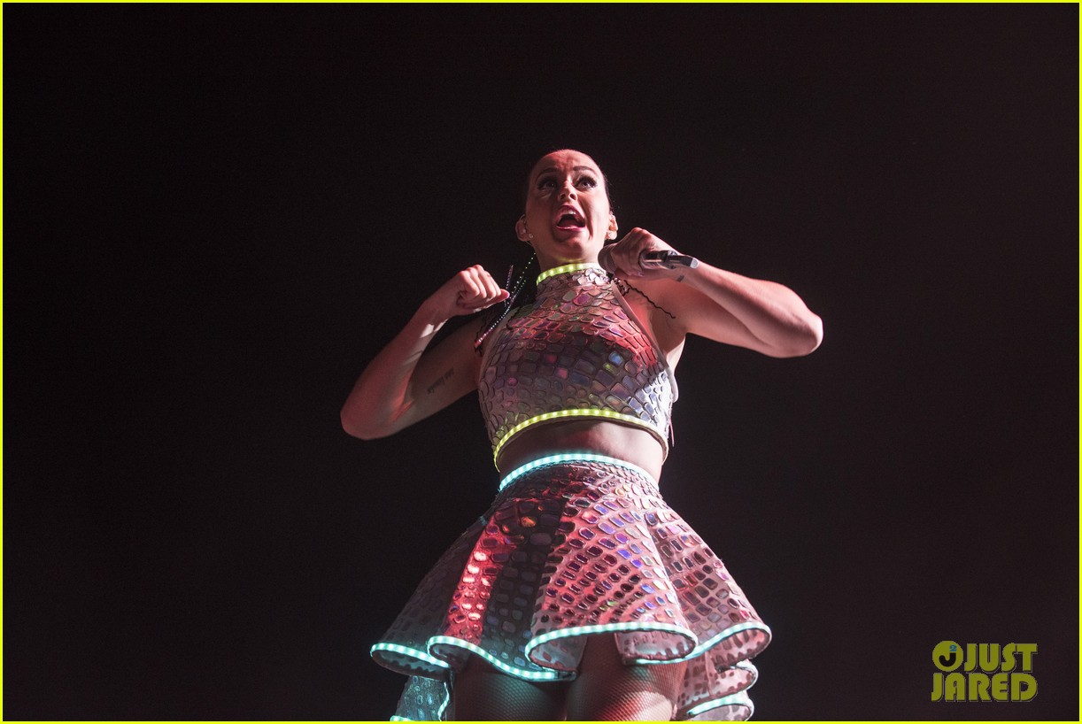 Katy Perry's Rock in Rio 2015 Full Performance Video - Watch Now ...
