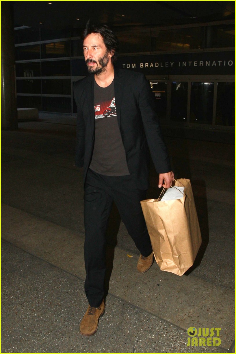 Keanu Reeves Is Back in the US After Quick Europe Trip: Photo 3454227 ...