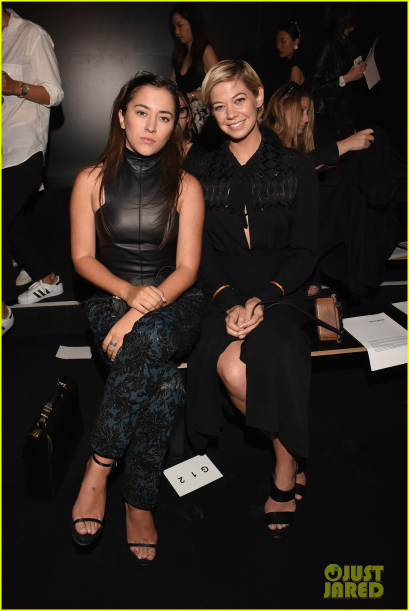 Jaime King Supports the 'F-Ing Brilliant' Jason Wu at NYFW: Photo ...