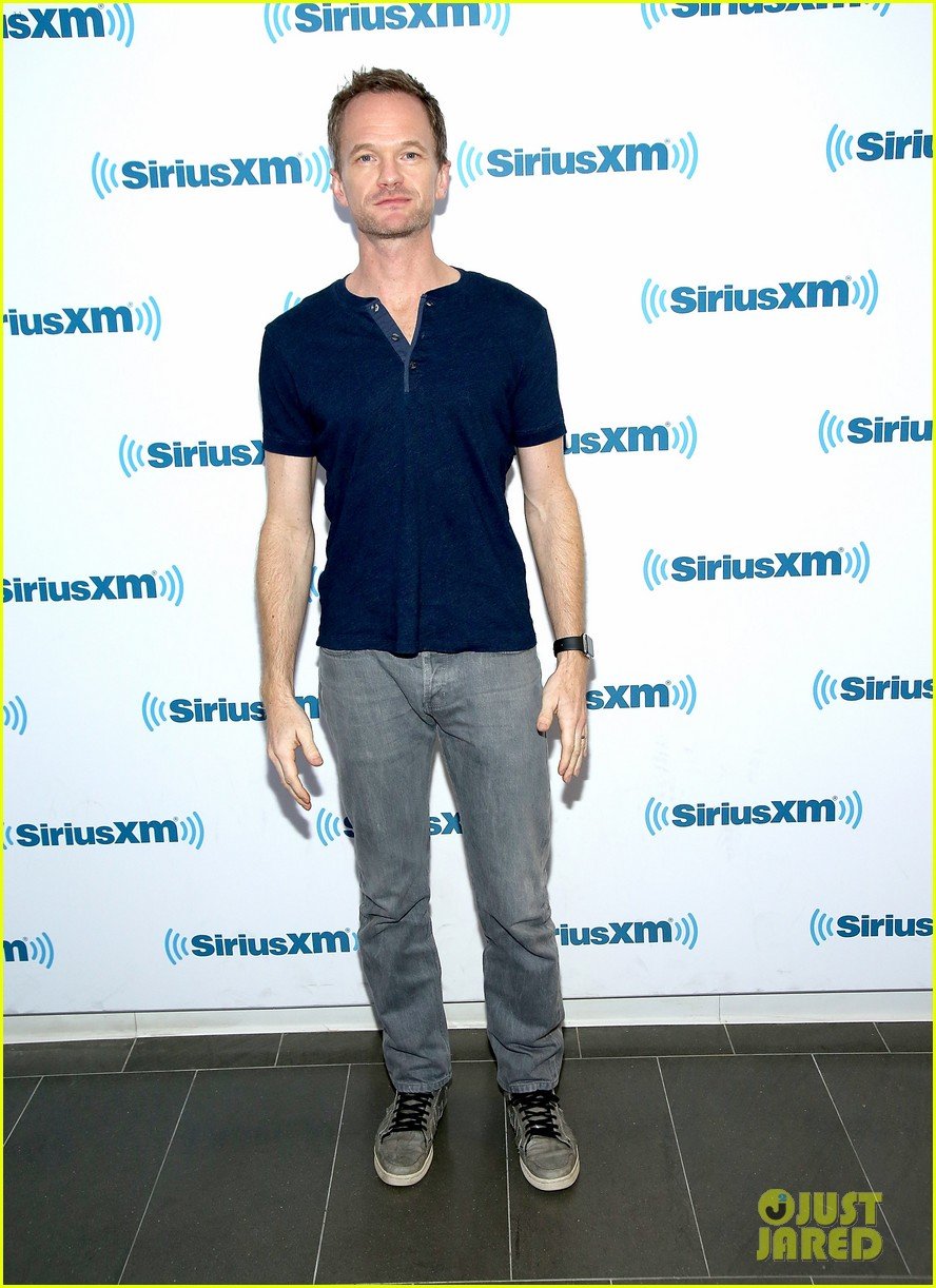 Neil Patrick Harris Reveals His Celebrity Crush is Nick Jonas!: Photo ...