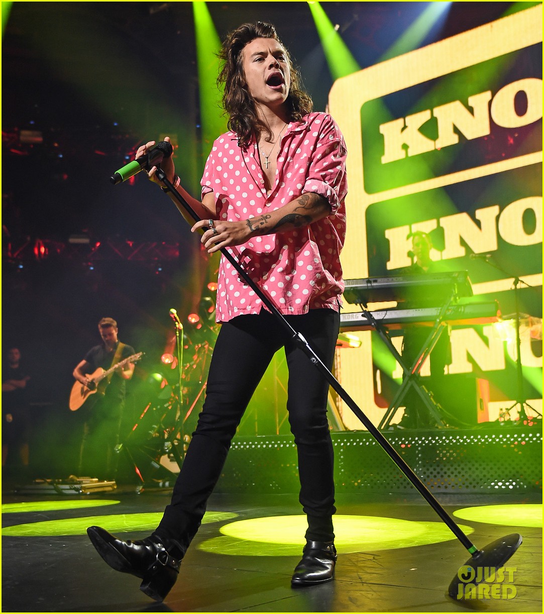 One Direction Kick Off Apple Music Festival 2015 In London: Photo ...