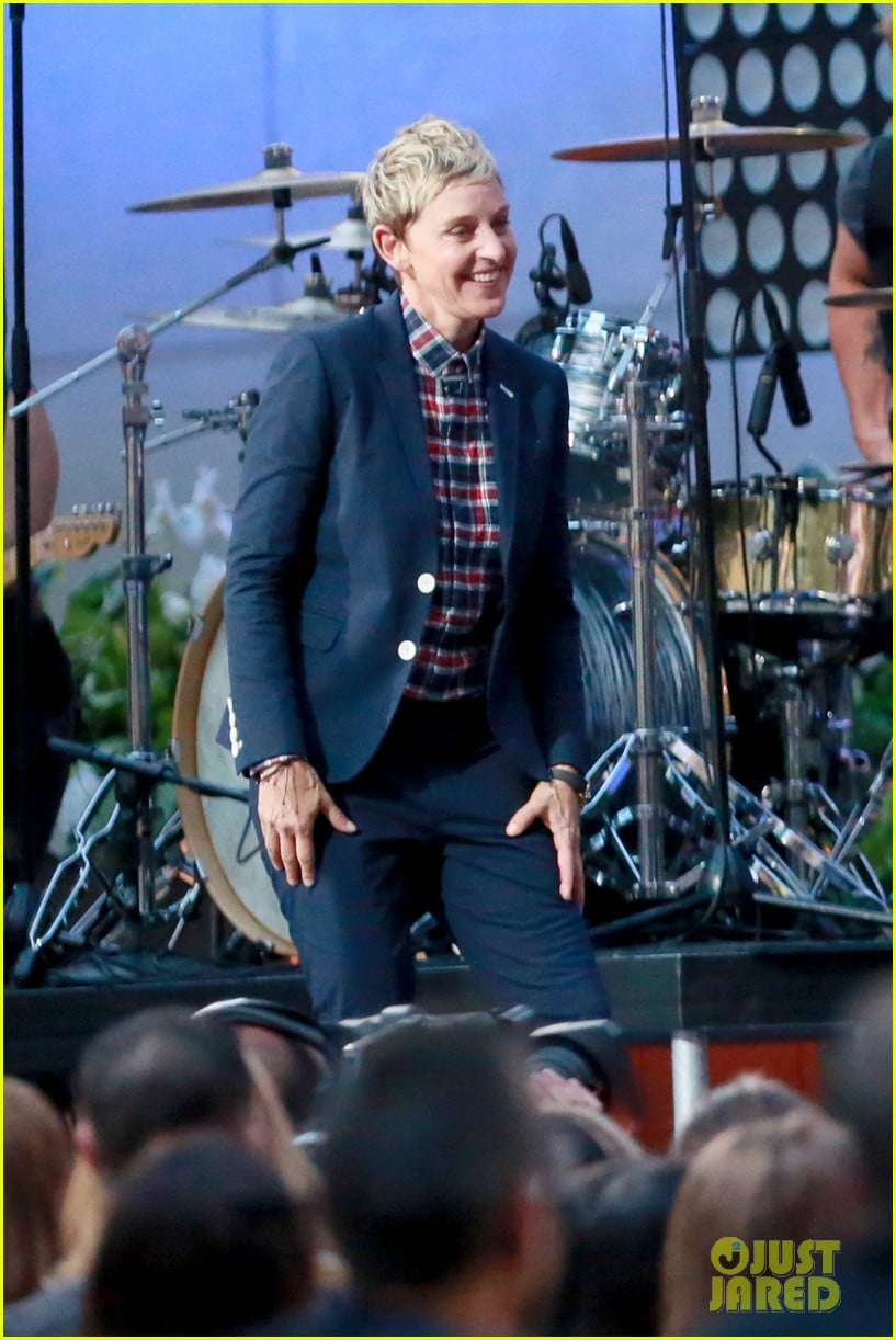 Pink Brings Daughter Willow On Stage at 'Ellen Show'!: Photo 3455429 ...