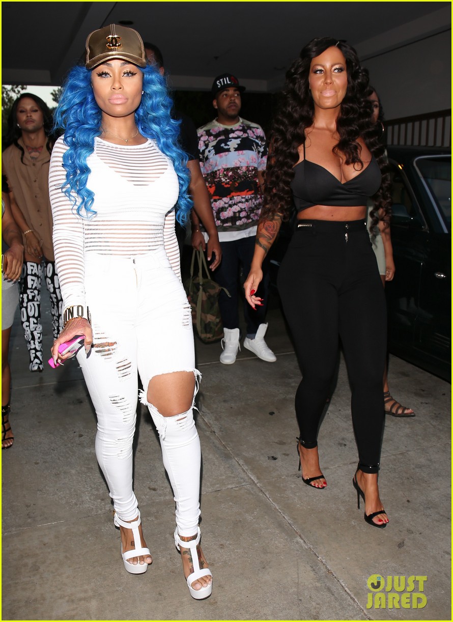 Amber Rose Is Completely Unrecognizable in a Brunette Wig: Photo ...