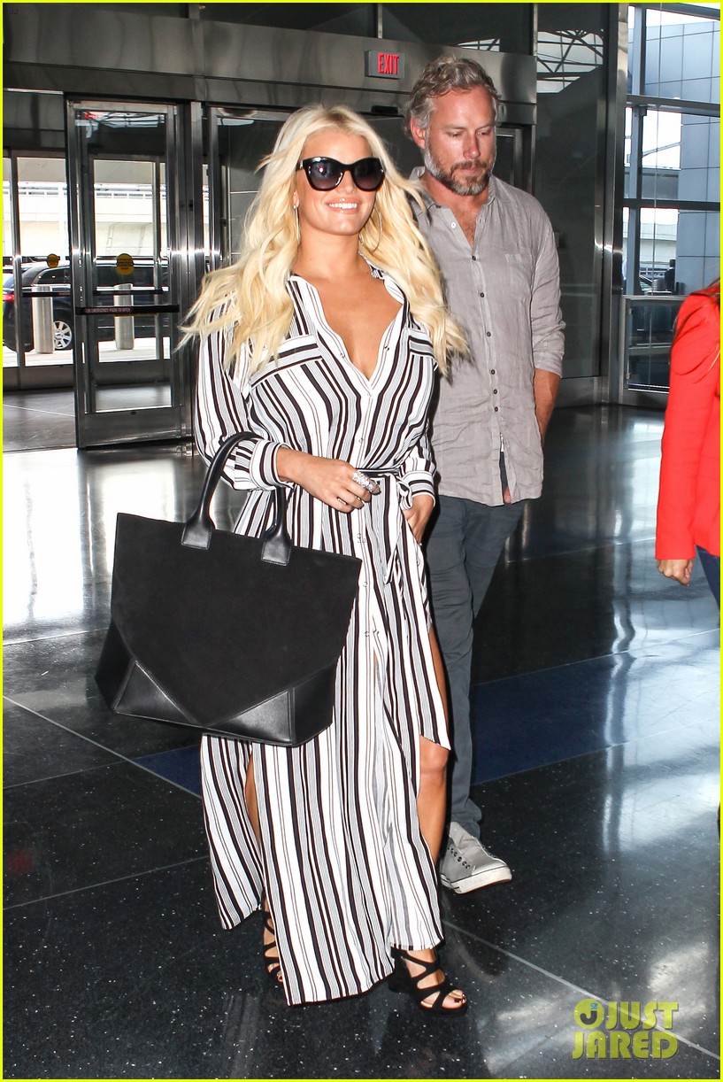 Jessica Simpson Has a Successful HSN Sell-Out Show! : Photo 3464144 ...