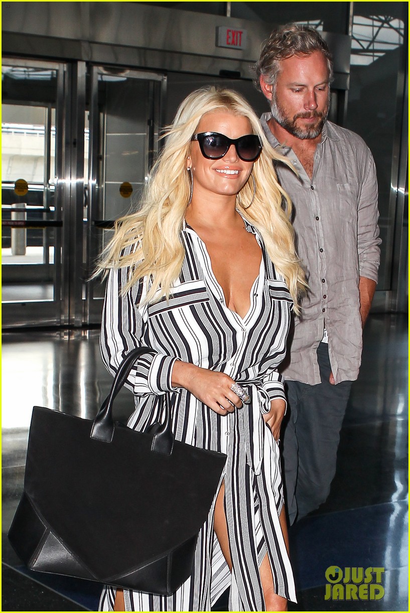 Jessica Simpson Has a Successful HSN Sell-Out Show! : Photo 3464151 ...