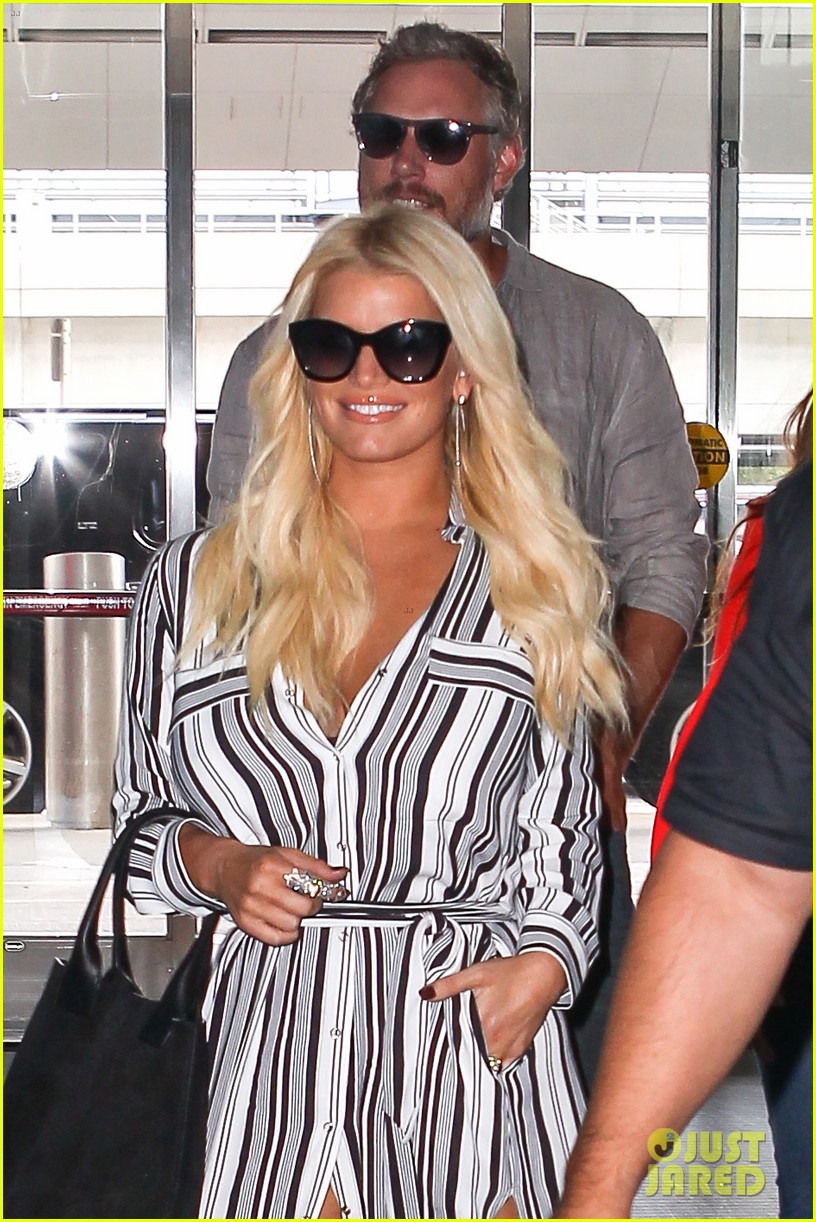 Jessica Simpson Has a Successful HSN Sell-Out Show! : Photo 3464154 ...