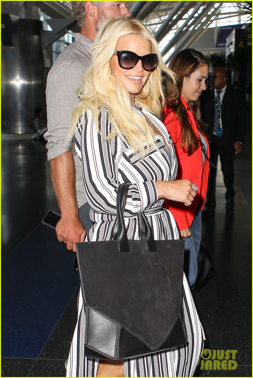 Jessica Simpson Has a Successful HSN Sell-Out Show! : Photo 3464163 ...