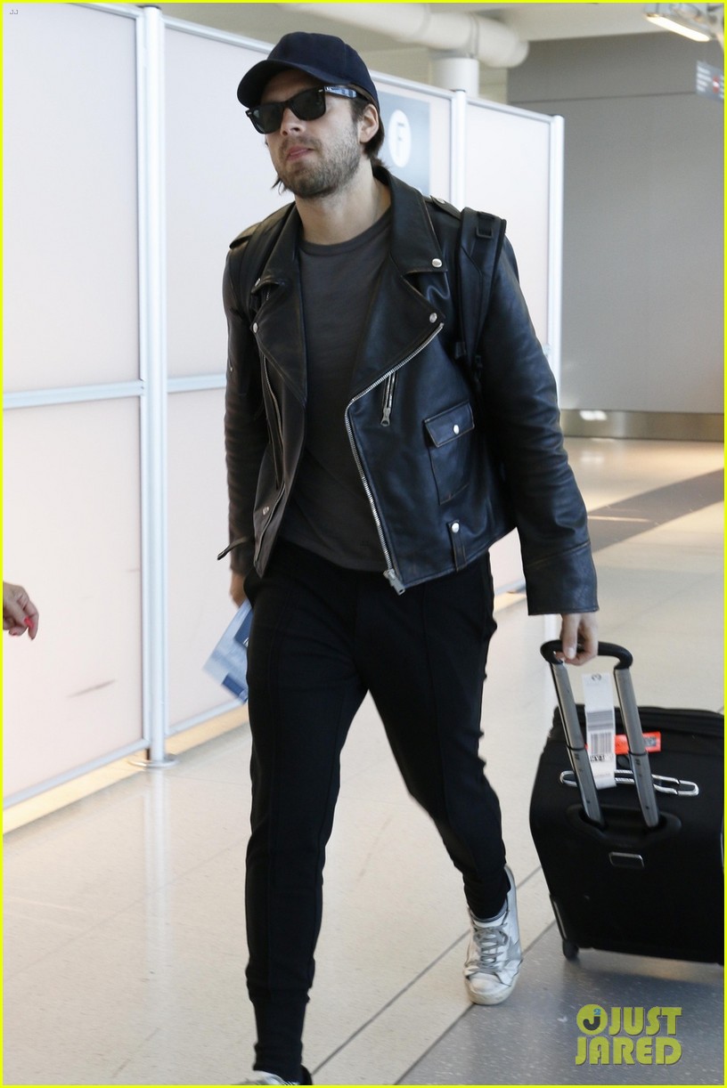 Sebastian Stan Gets NASA Expierence At 'Martian' Screening with ...