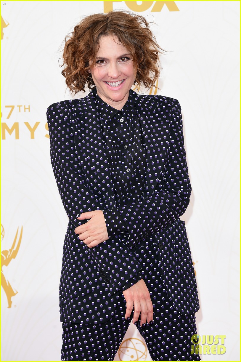 Transparent's Jeffrey Tambor Wins Best Comedy Actor at Emmys 2015 ...